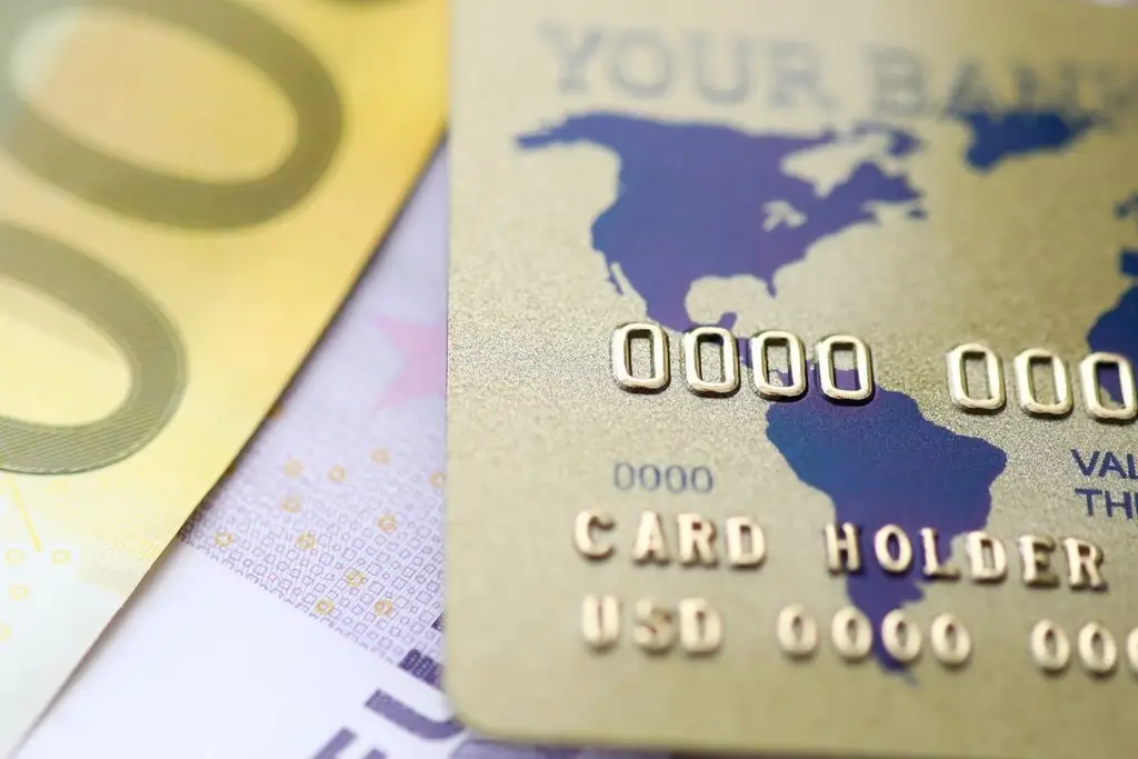 American Express Acquires UBS Stake in Swisscard - AXP