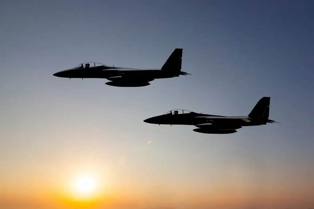 Lockheed Martin Stock: Price Targets Rise Amid Stability - LMT Stock