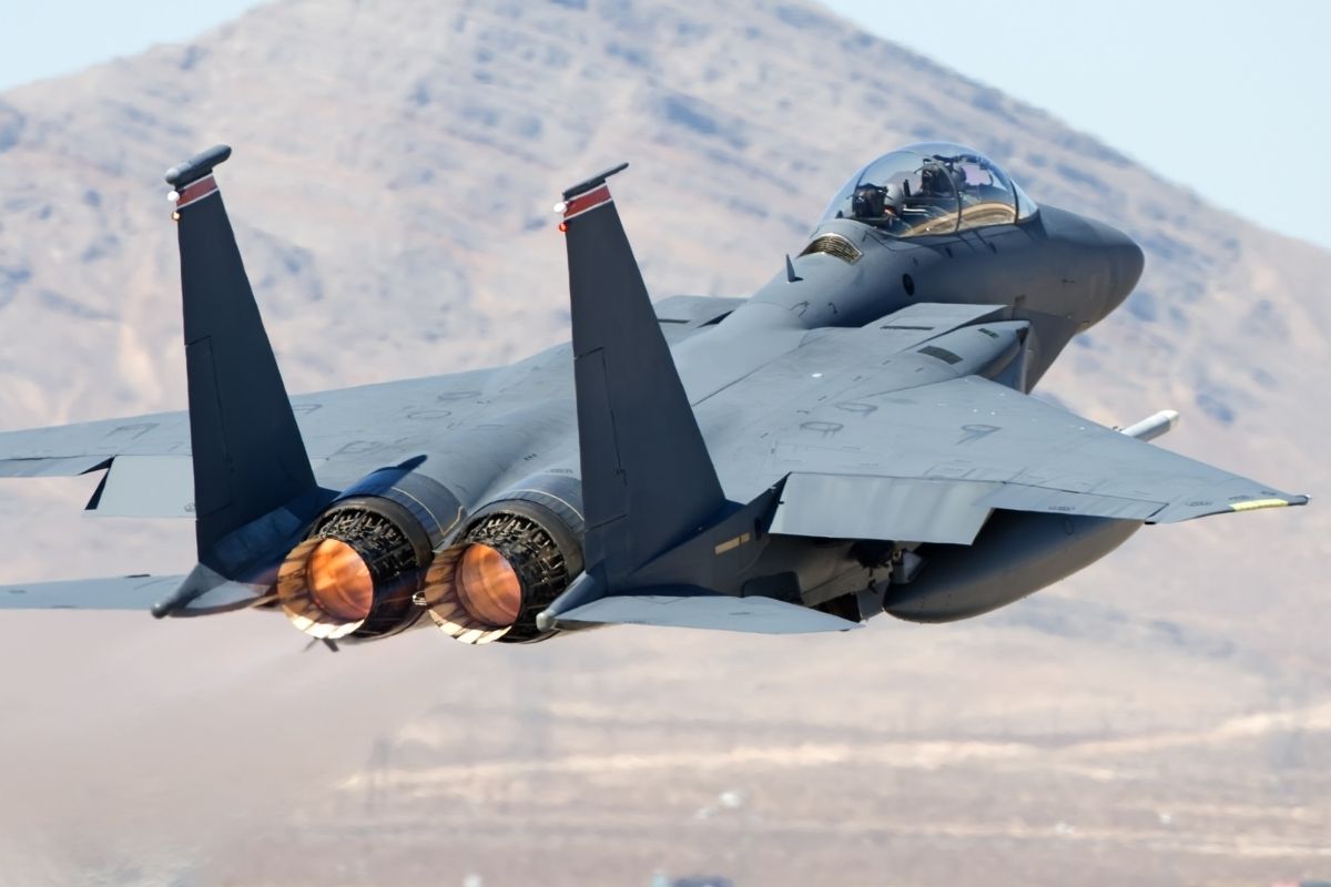 Lockheed Martin's Stock Update and Analyst Insights - LMT Stock