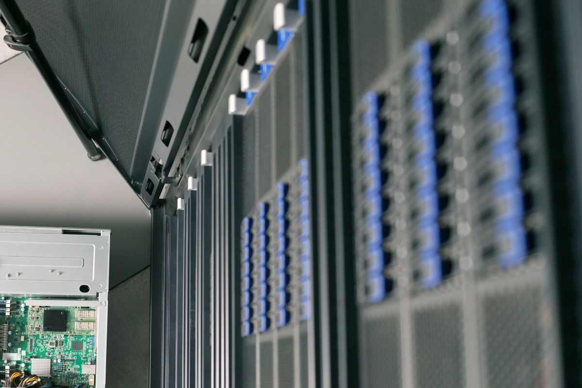 IBM’s Big Stake Shuffle: Vest Financial Adjusts Its Holdings - IBM Stock