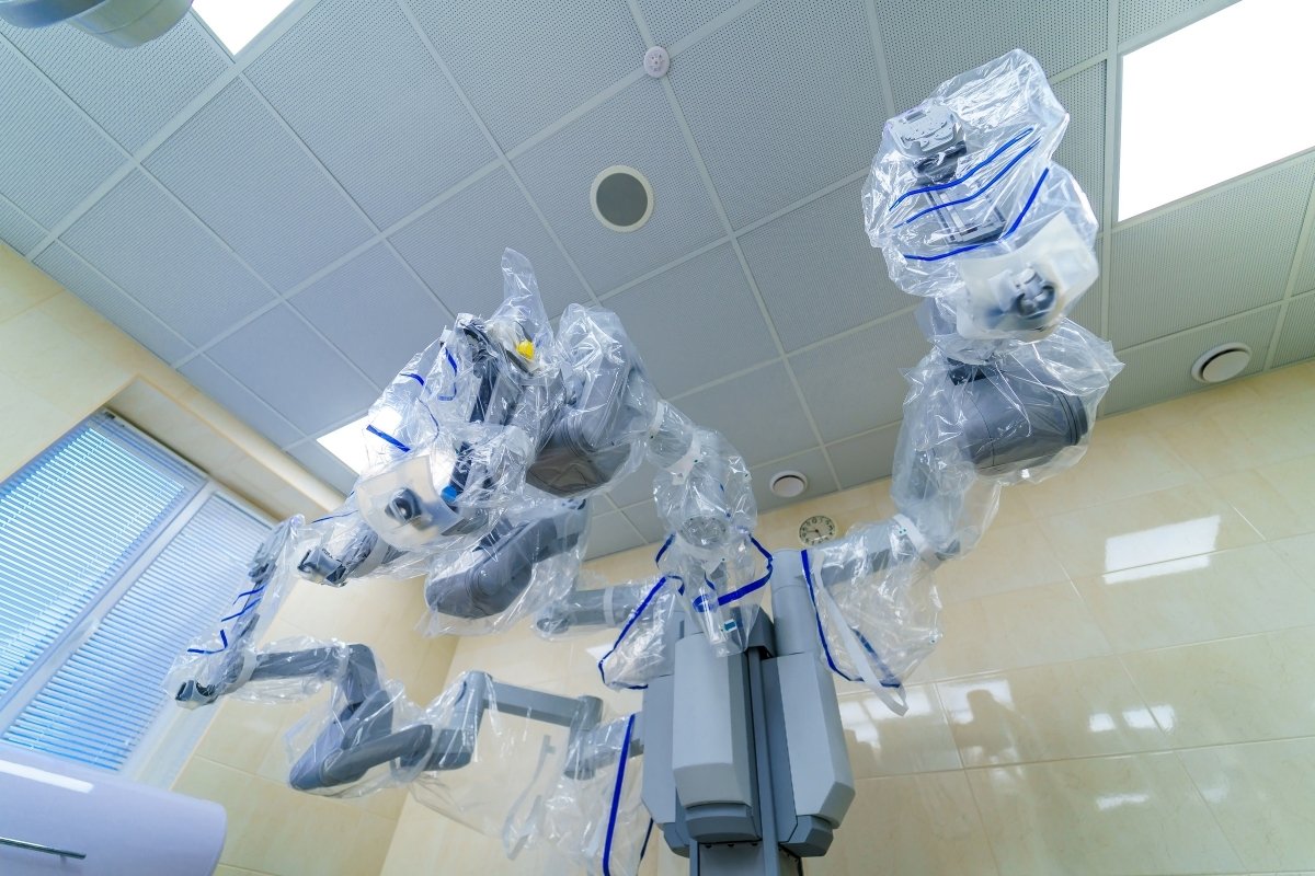 New April 25th Options for Intuitive Surgical Unveiled - ISRG Stock