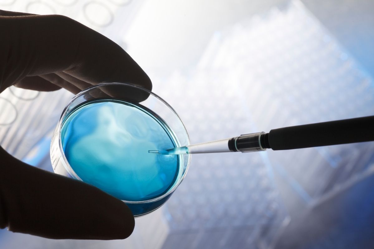 Amgen Gets a Shot in the Arm from Yoffe - AMGN Stock