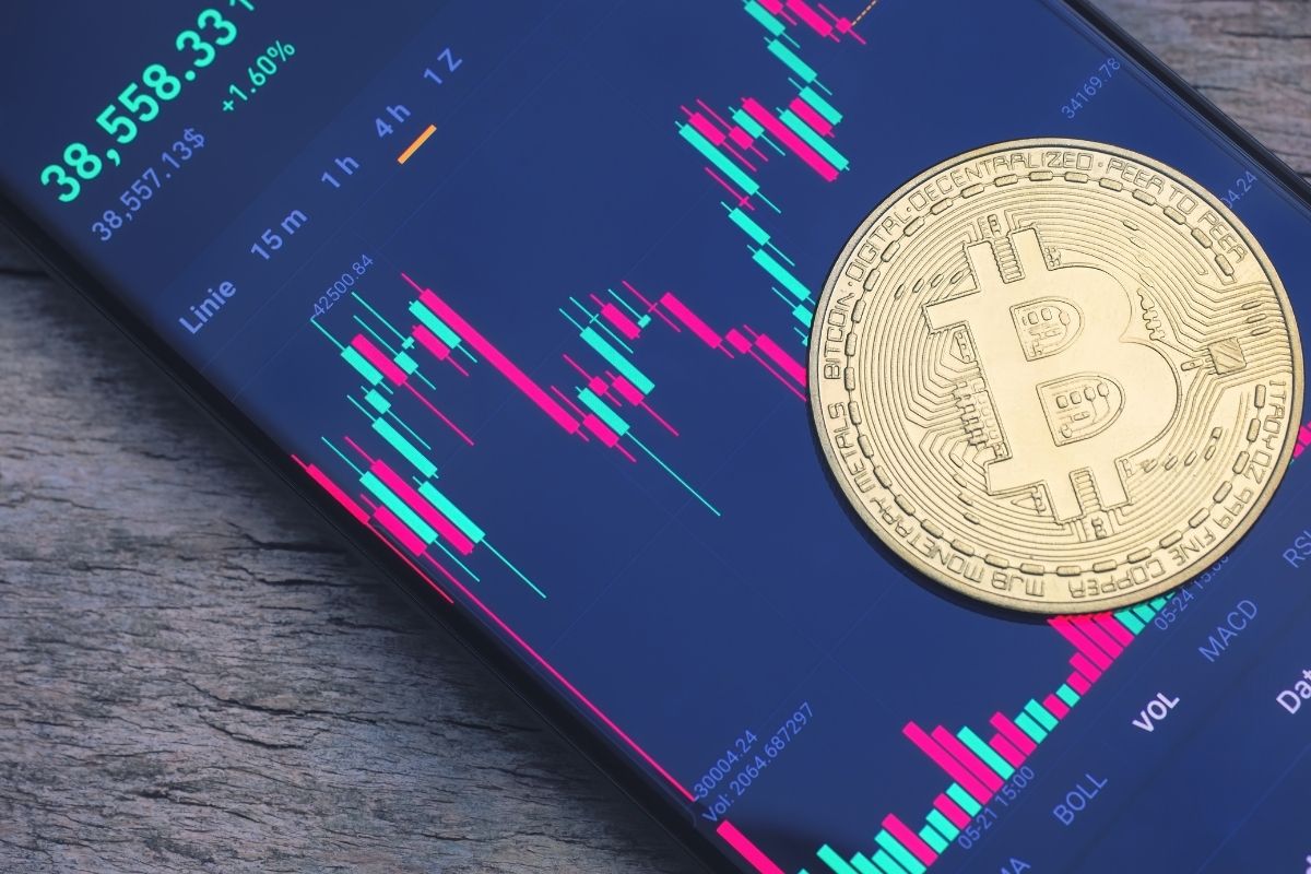 Bitcoin's Gateway Drug? Meet the ETF Making Waves - BLK Stock