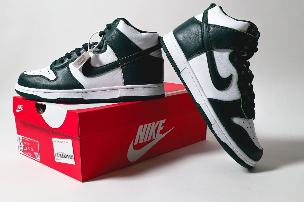 Fresh Kicks, New Tricks: Riverwater’s Nike Move - NKE Stock