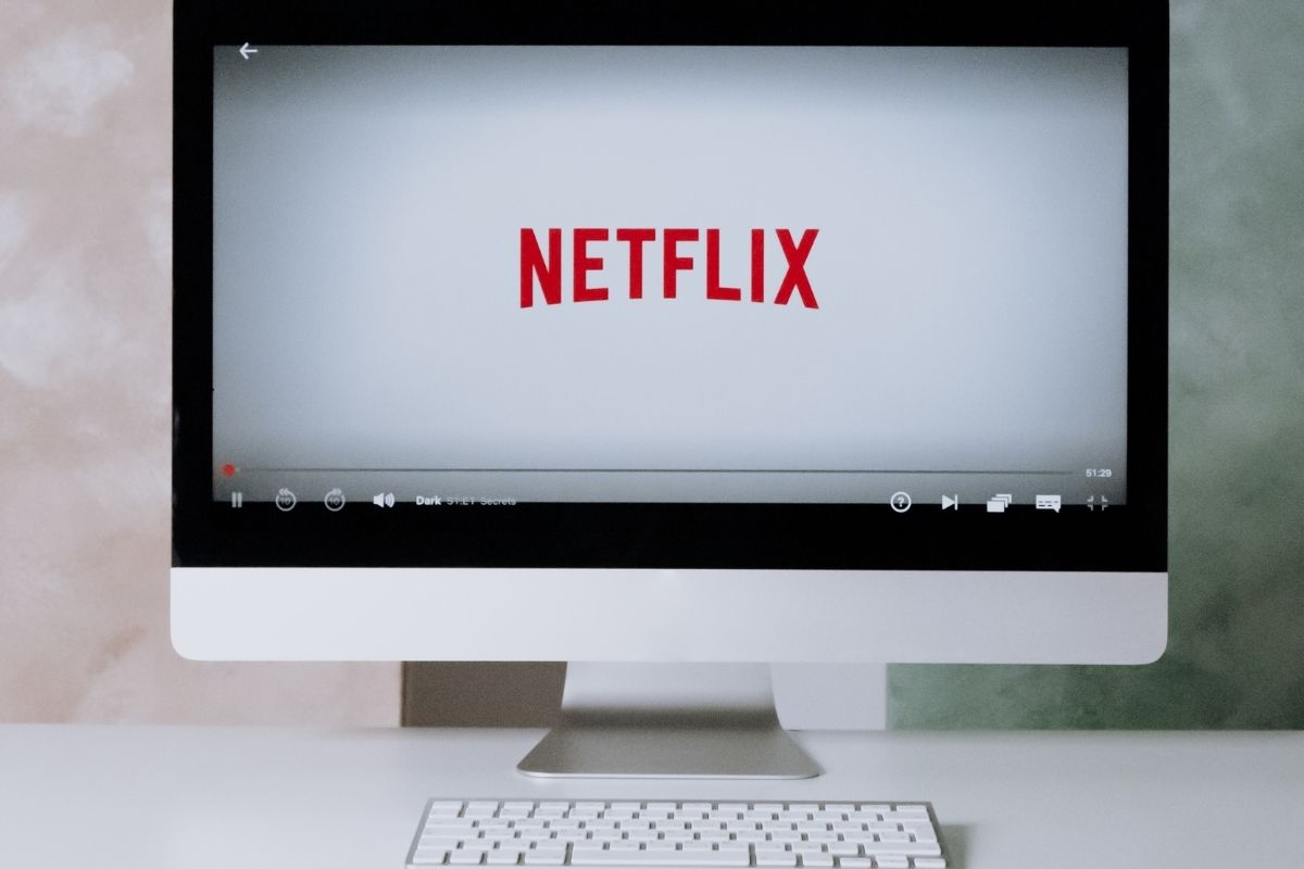 Holistic Planning Enters Netflix With $218K Buy - NFLX Stock