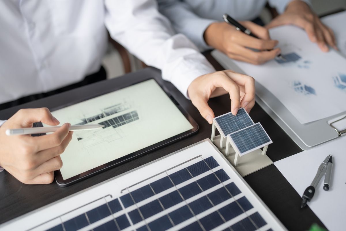 NextEra's Energy Surge Sends Bulls Charging - NEE Stock